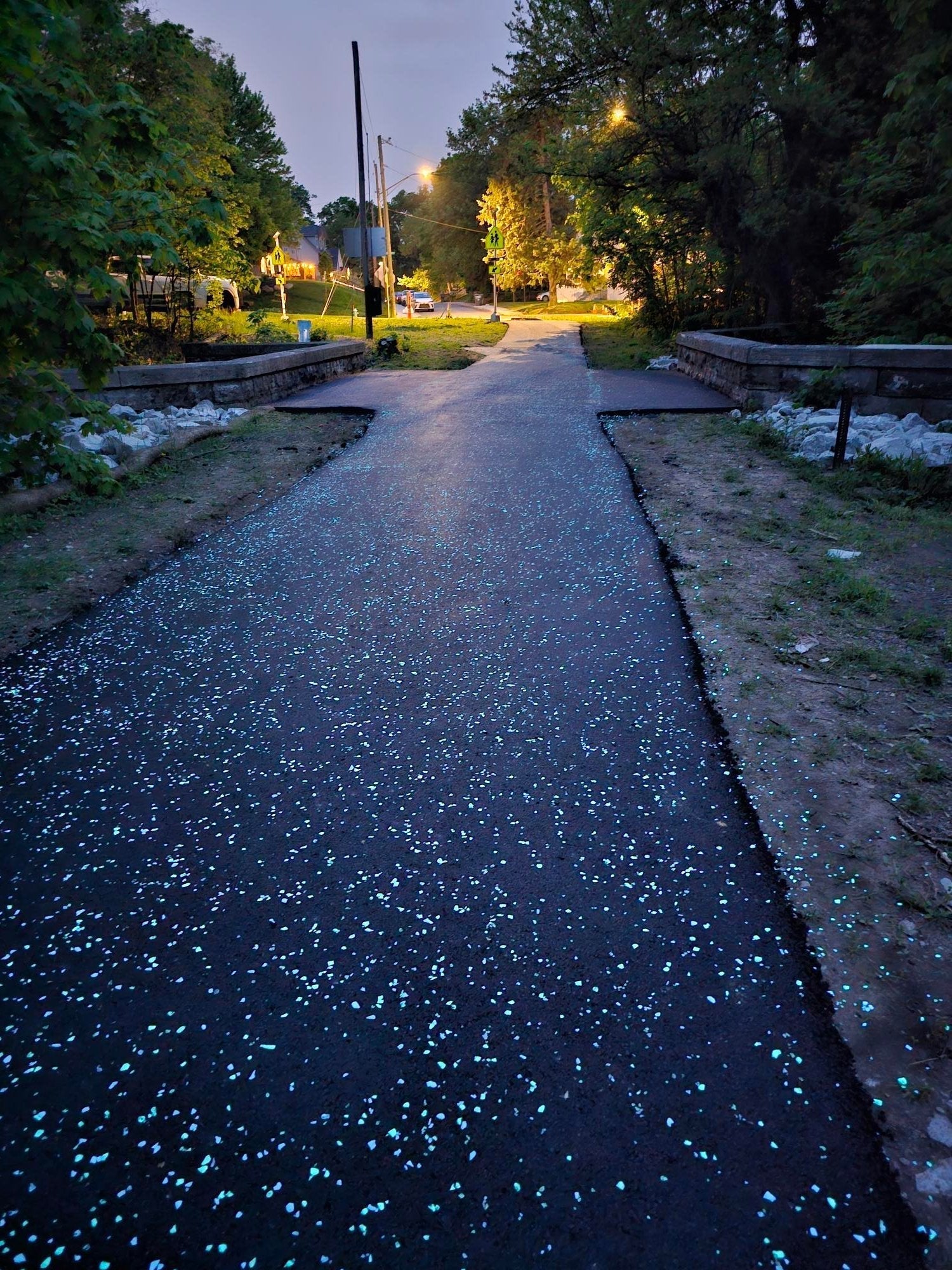 Pogues Run Greenway: Glow Stone Trail - Glow Project | Ambient Glow ...