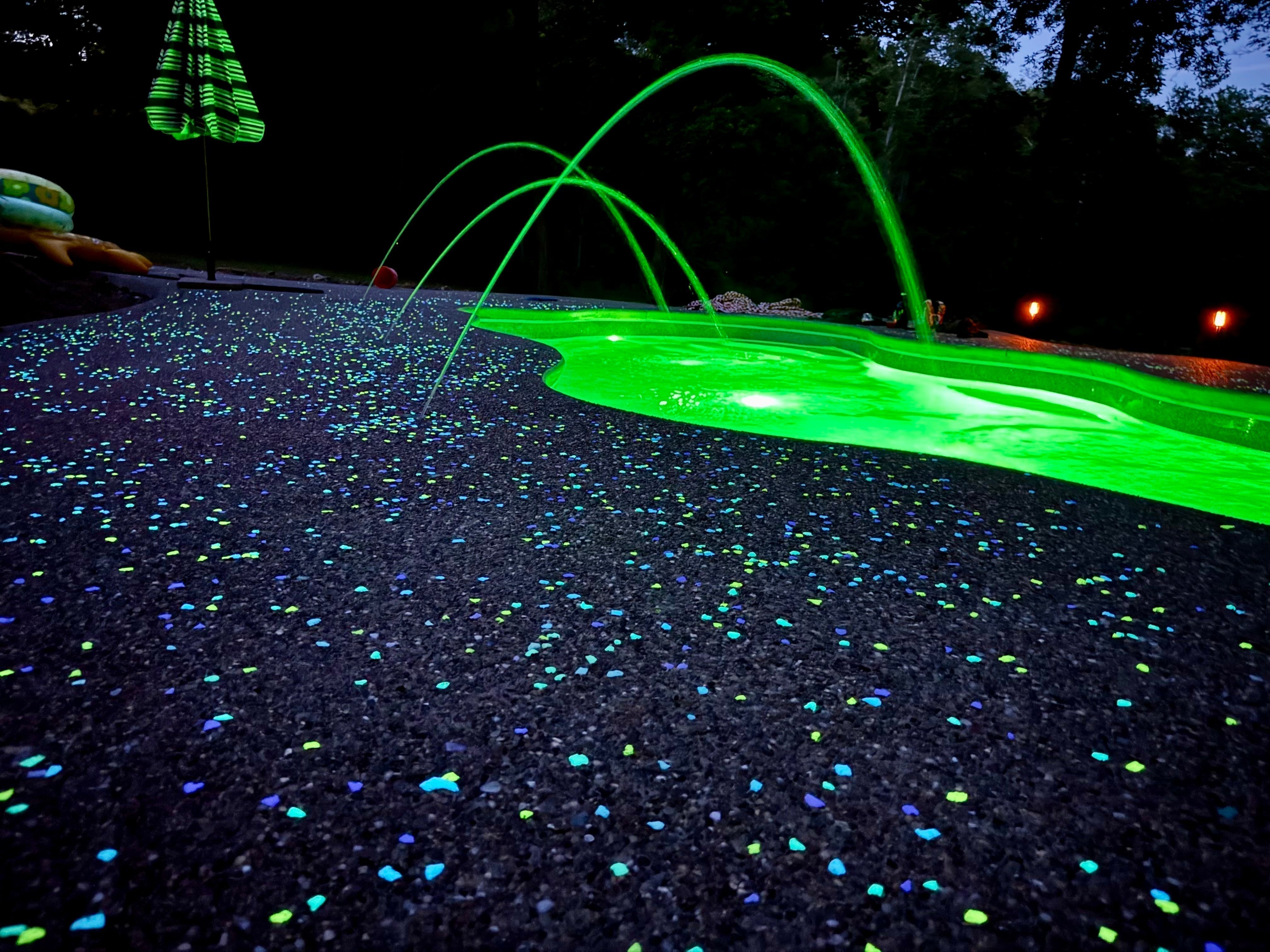 Glowing Dream Pool - 2024 AGT™ Glow Residential Project Runner Up ...